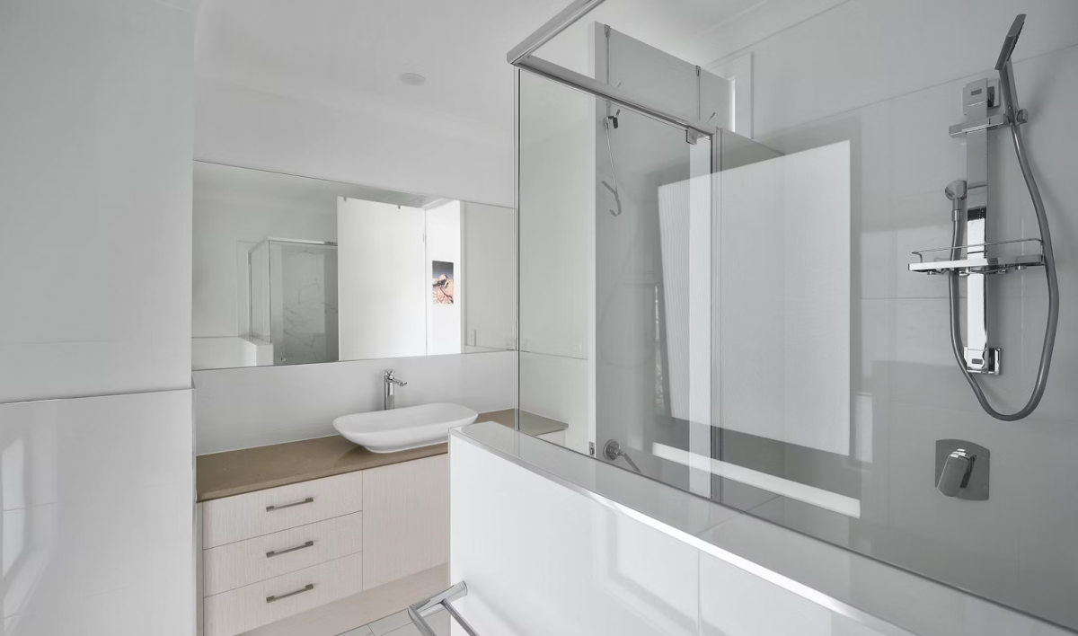 5 Common Shower Problems (And How to Fix Them) - Around the Bend Plumbing